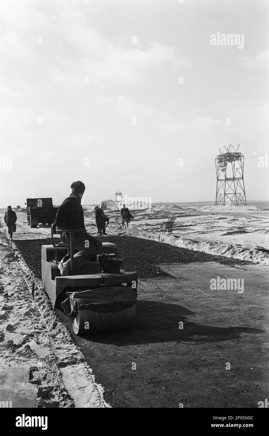 Grevelingendam nears completion, the works, March 16, 1965, Activities ...