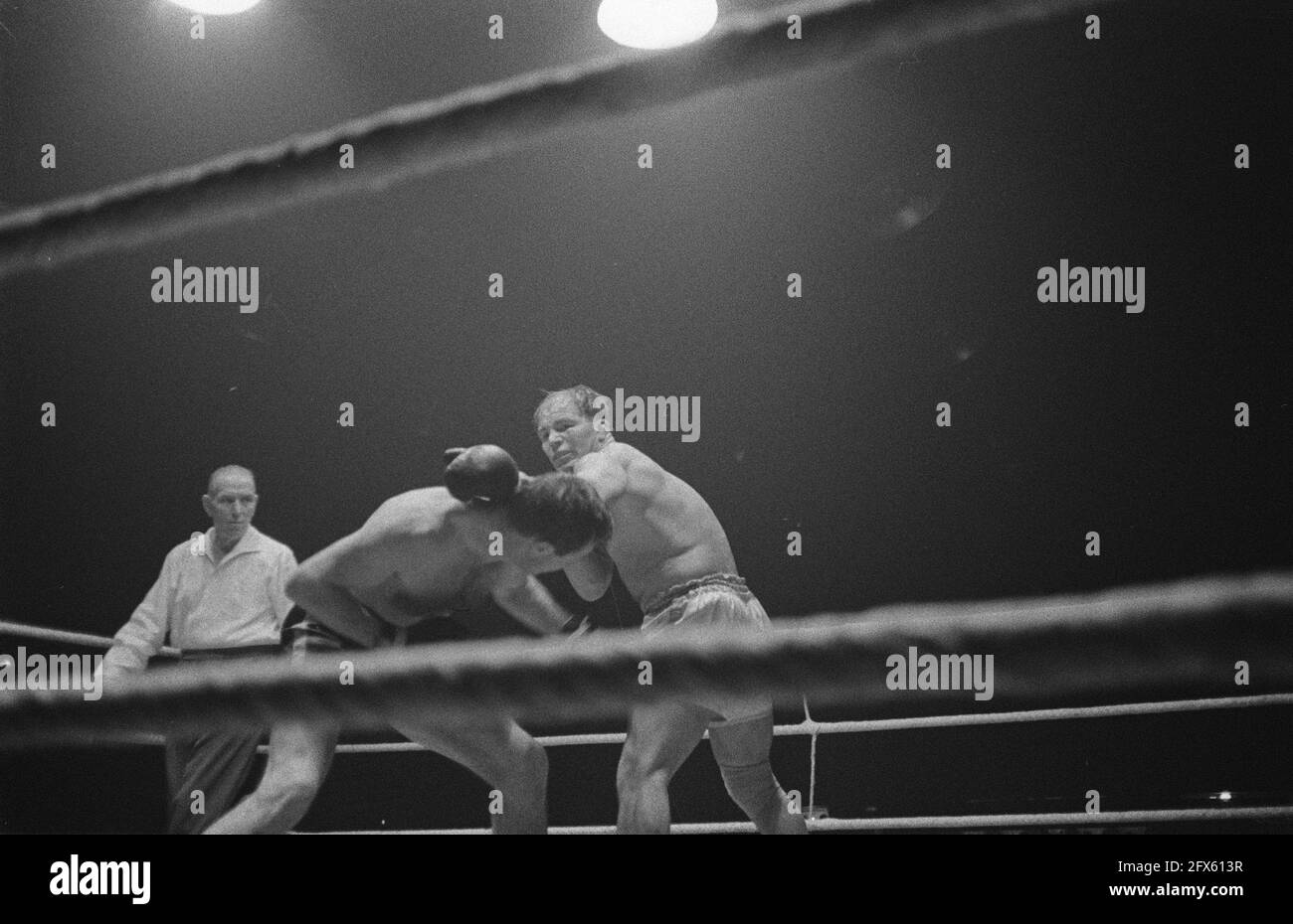 Visual matches Black and White Stock Photos & Images - Alamy