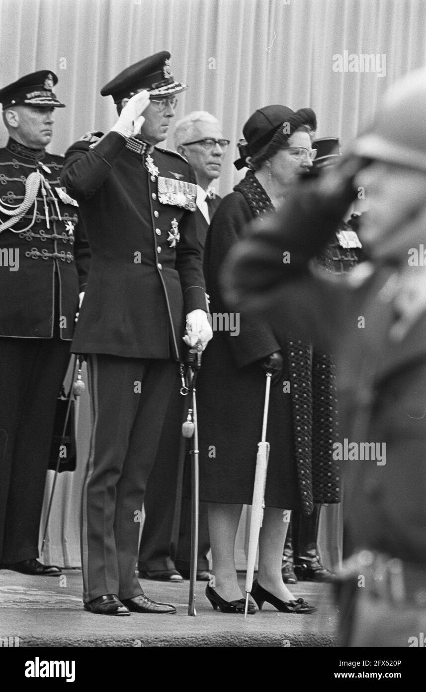 150 years military william order hi-res stock photography and images ...