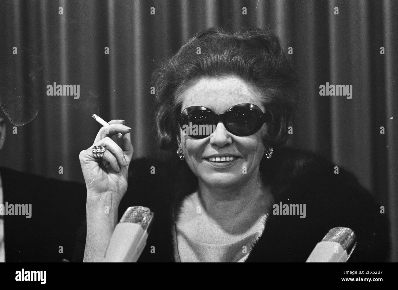 Zarah leander 1967 Black and White Stock Photos & Images - Alamy