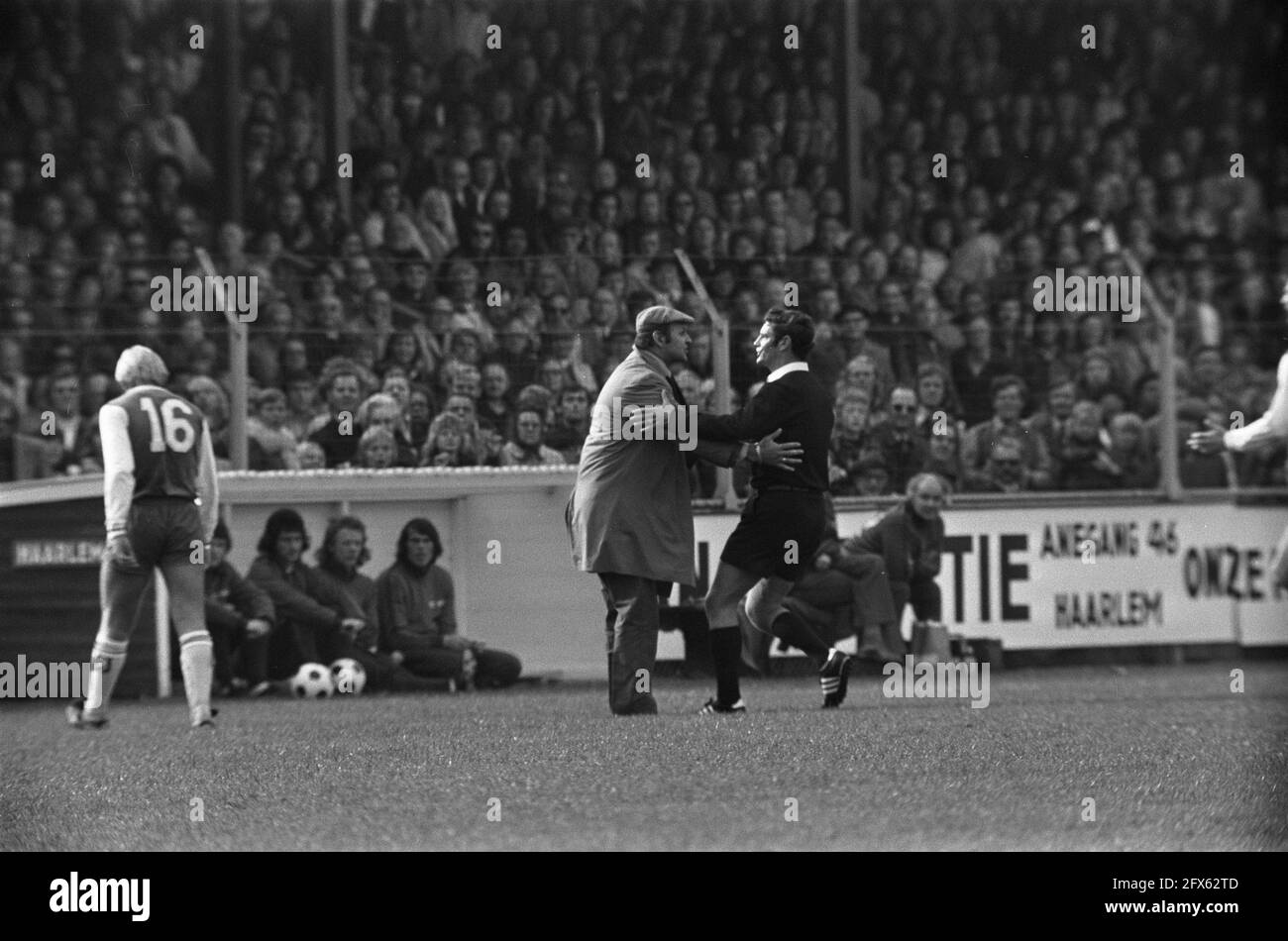Haarlem coach barry hughes hi-res stock photography and images - Alamy