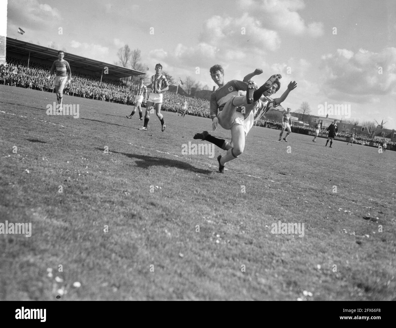 Duel pivot baudoin hi-res stock photography and images - Alamy