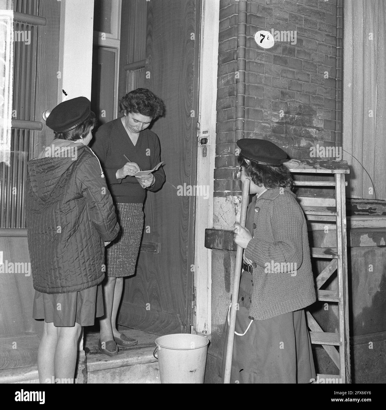 Scouts busy cleaning hi-res stock photography and images - Alamy
