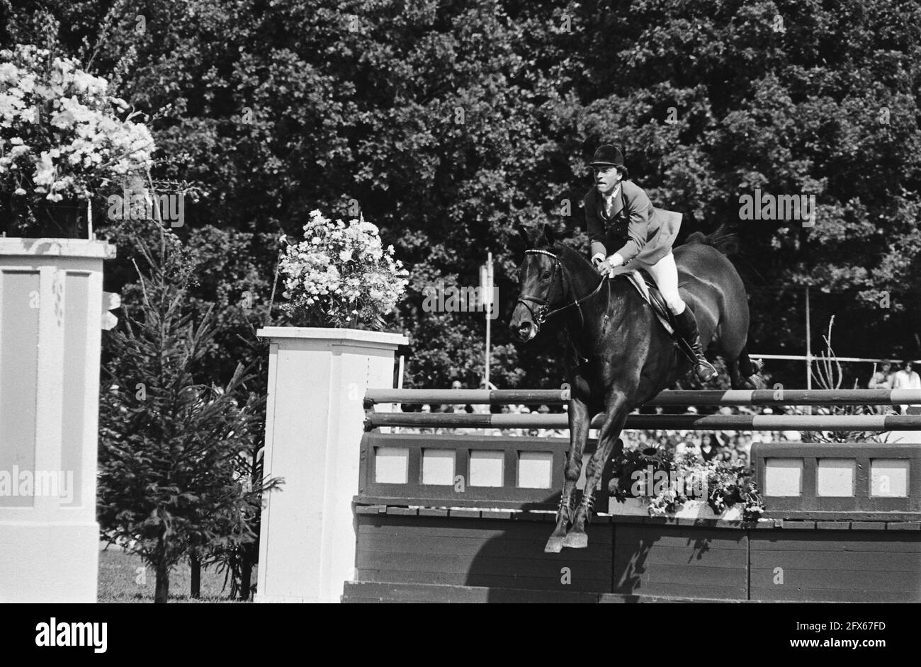 Henk Nooren in action with Opstalan's Shorline, August 17, 1980 ...