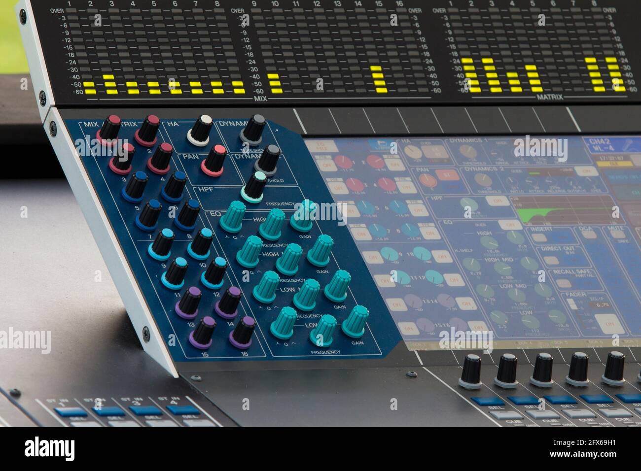 Digital surround sound hi-res stock photography and images - Alamy