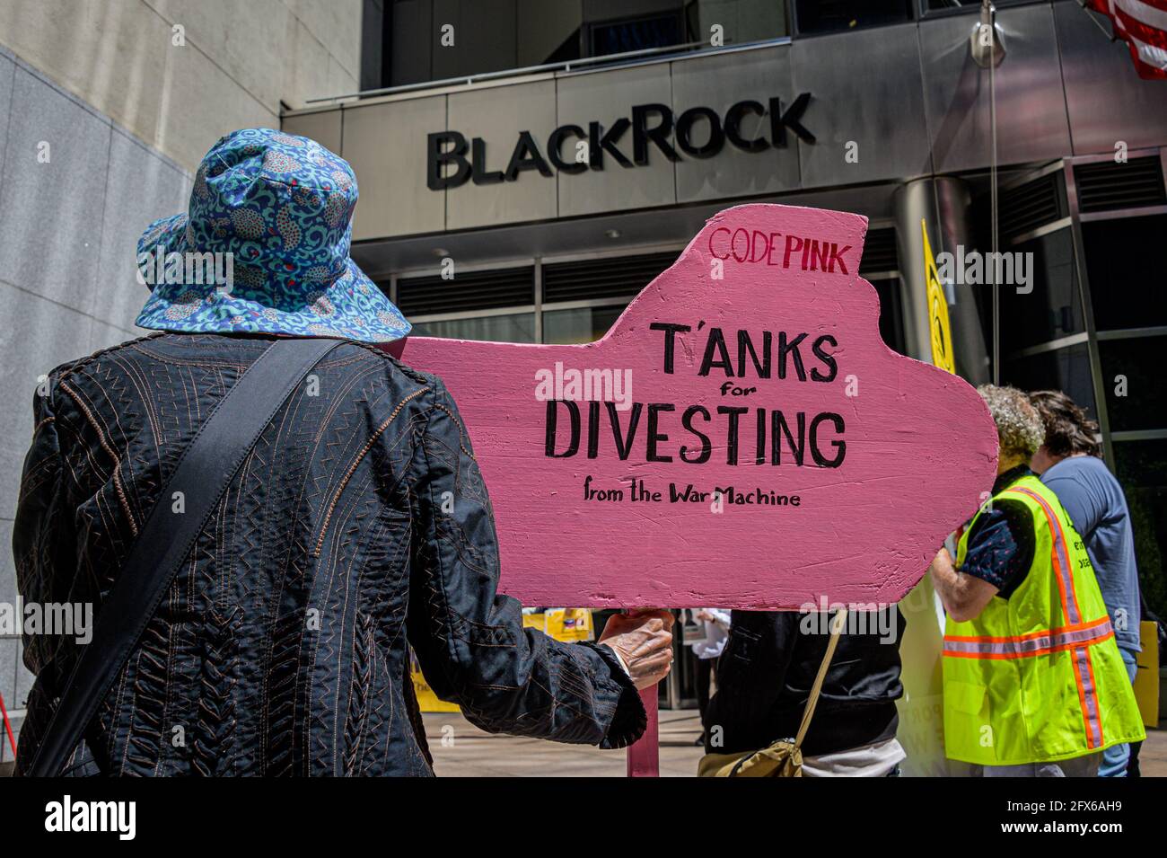 Money pipeline hi-res stock photography and images - Alamy