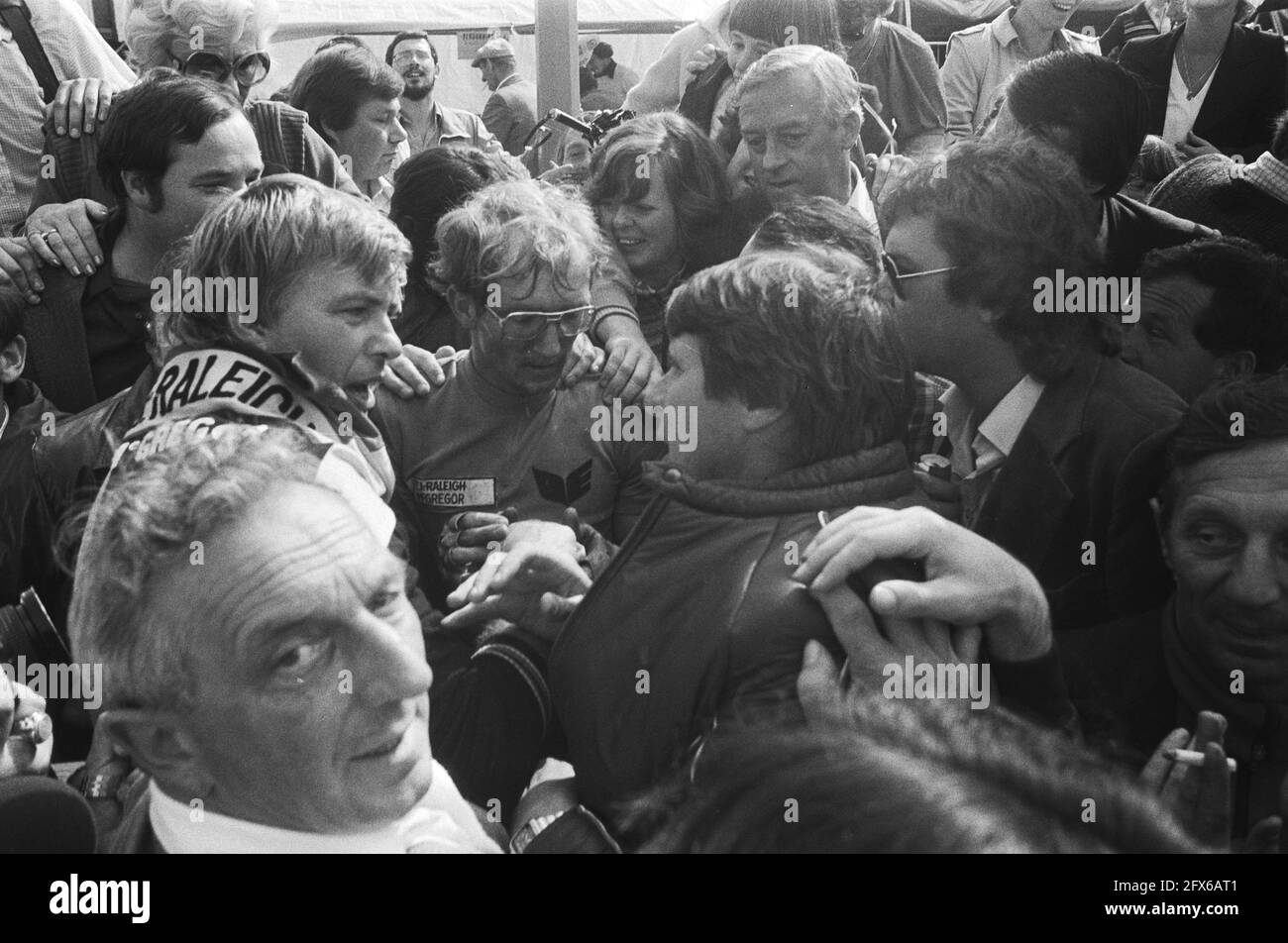 Mens pros hi-res stock photography and images - Alamy