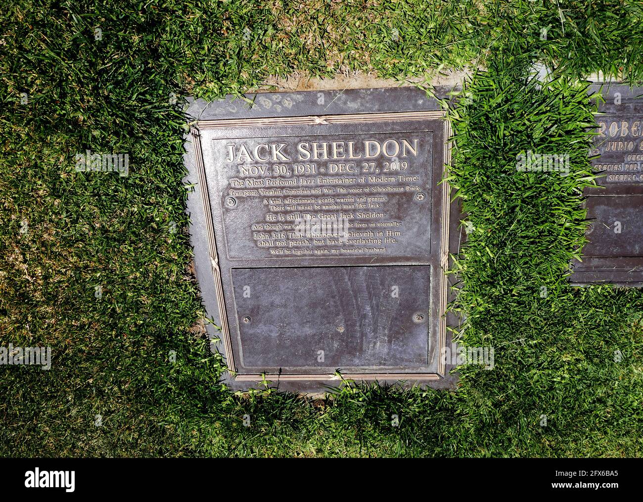 Merv griffin graves hi-res stock photography and images - Alamy