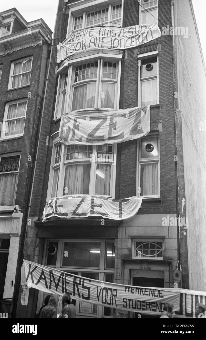 The occupied building, January 21, 1974, occupations, banners, students ...