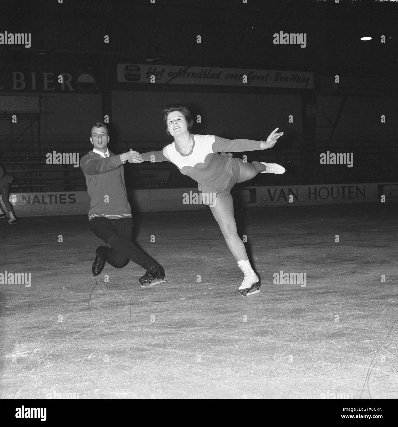Hague ice dancing couple jopie hi-res stock photography and images - Alamy