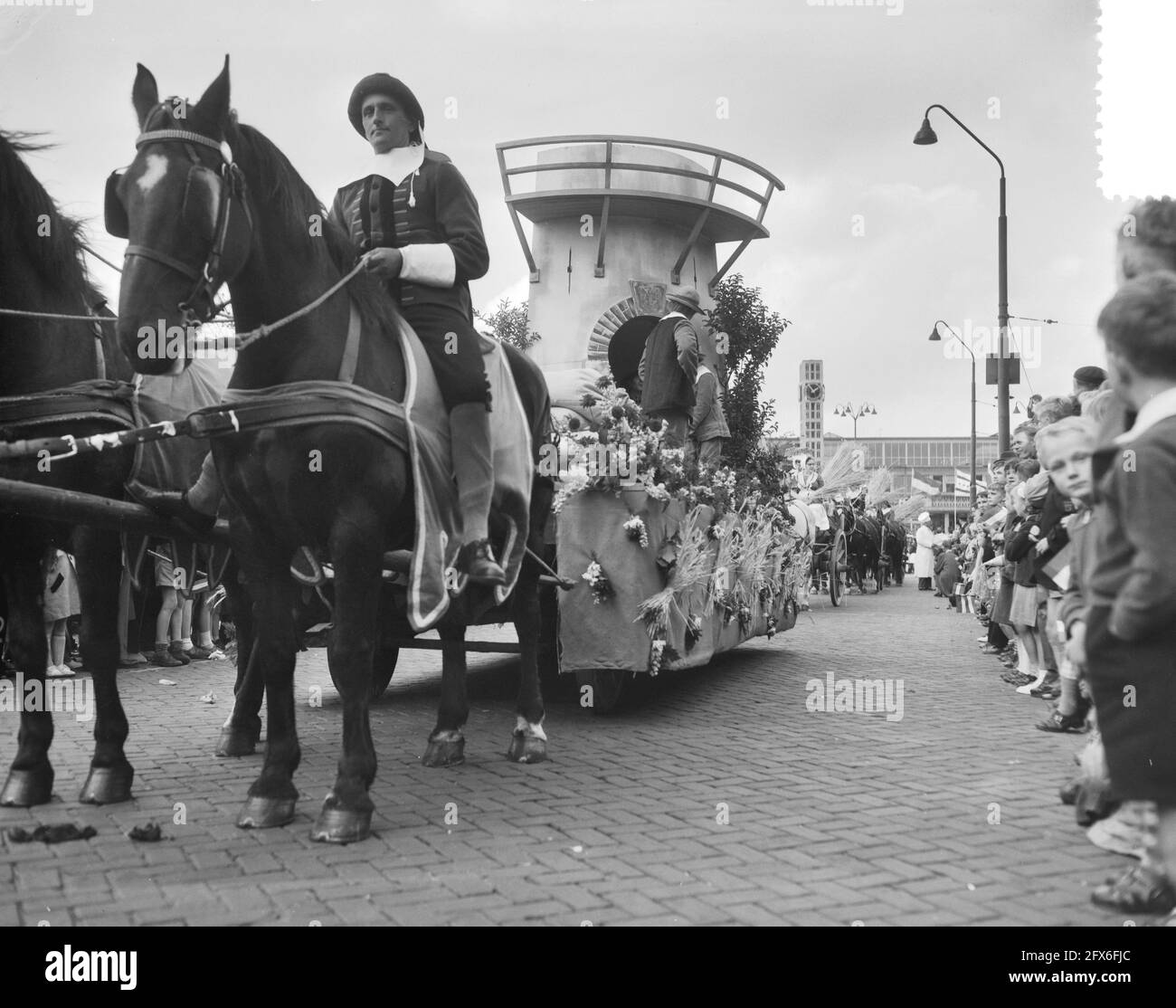 Historical parade 3rd hi-res stock photography and images - Alamy