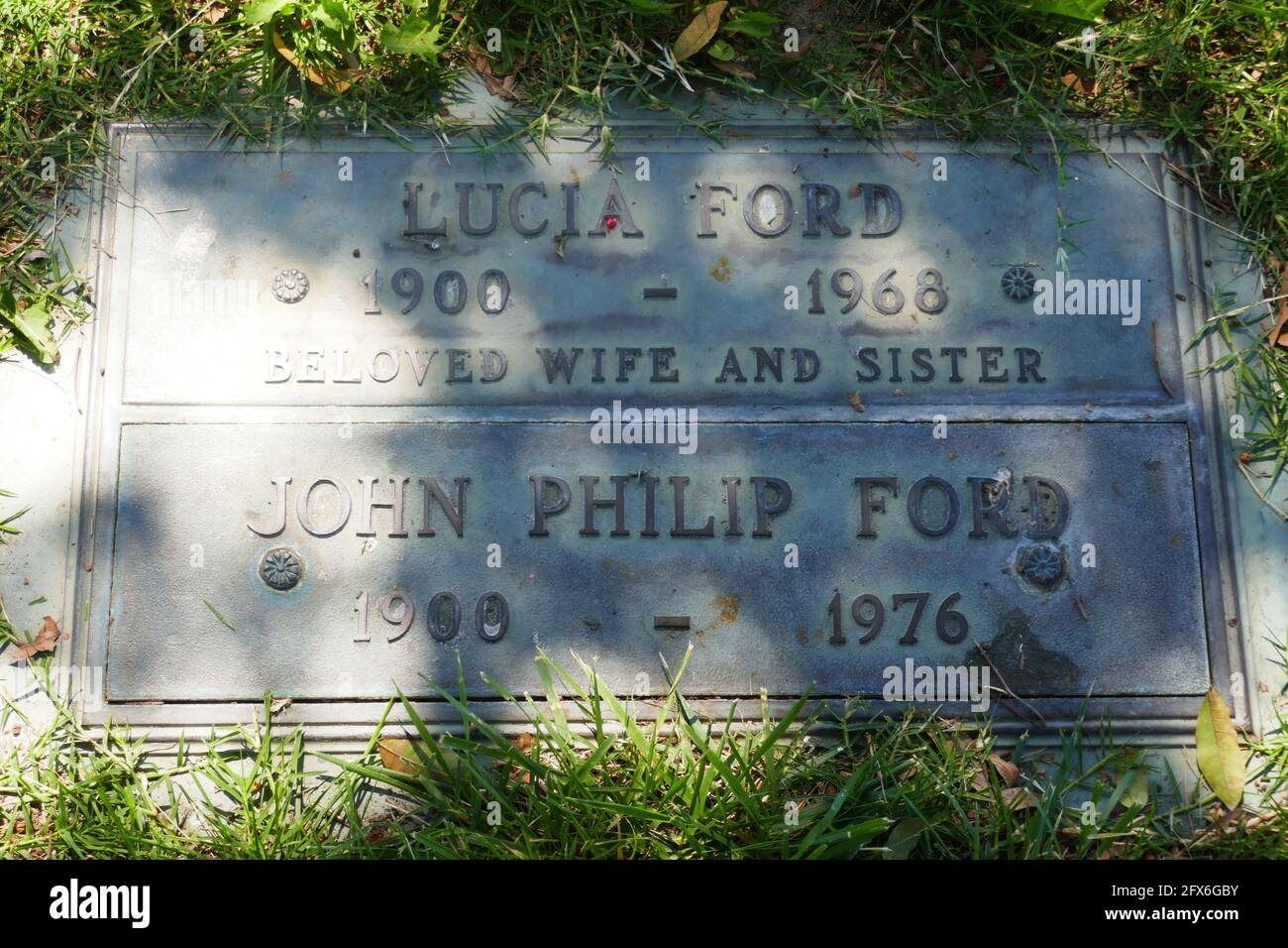 Ford park cemetery hi-res stock photography and images - Alamy