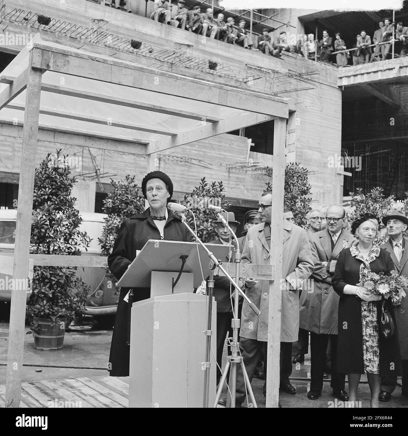 Rotterdam concert hall highest point hi-res stock photography and ...