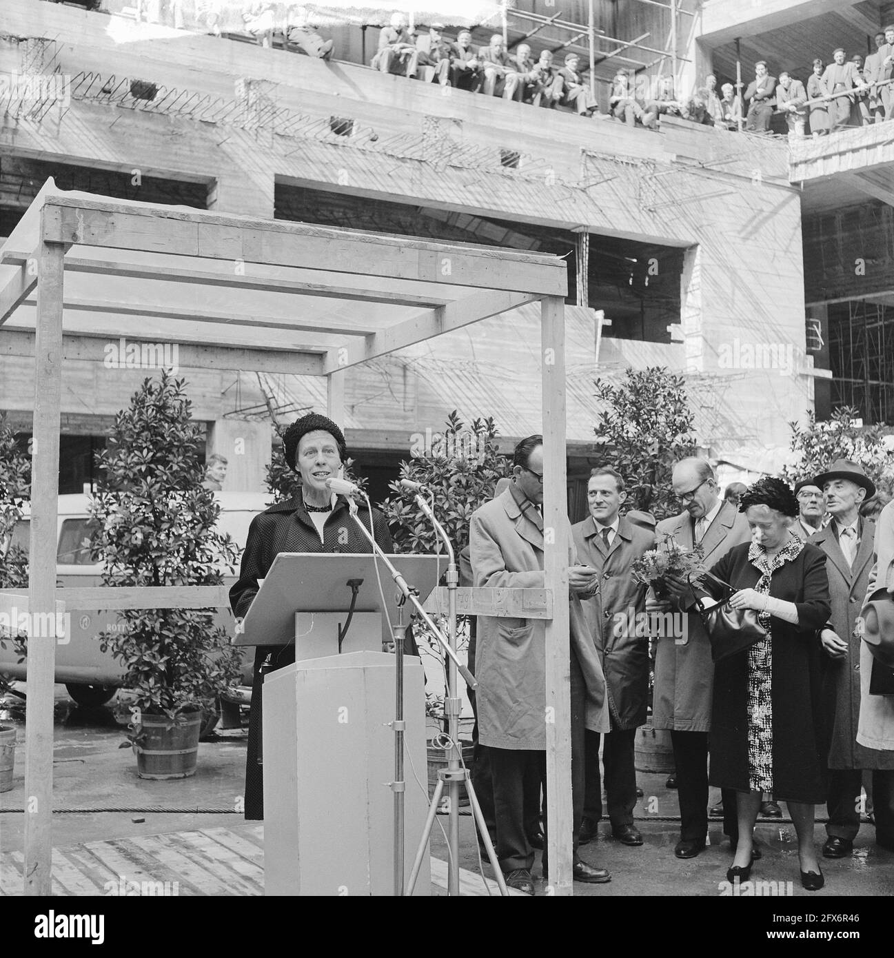 Rotterdam concert hall highest point hi-res stock photography and ...