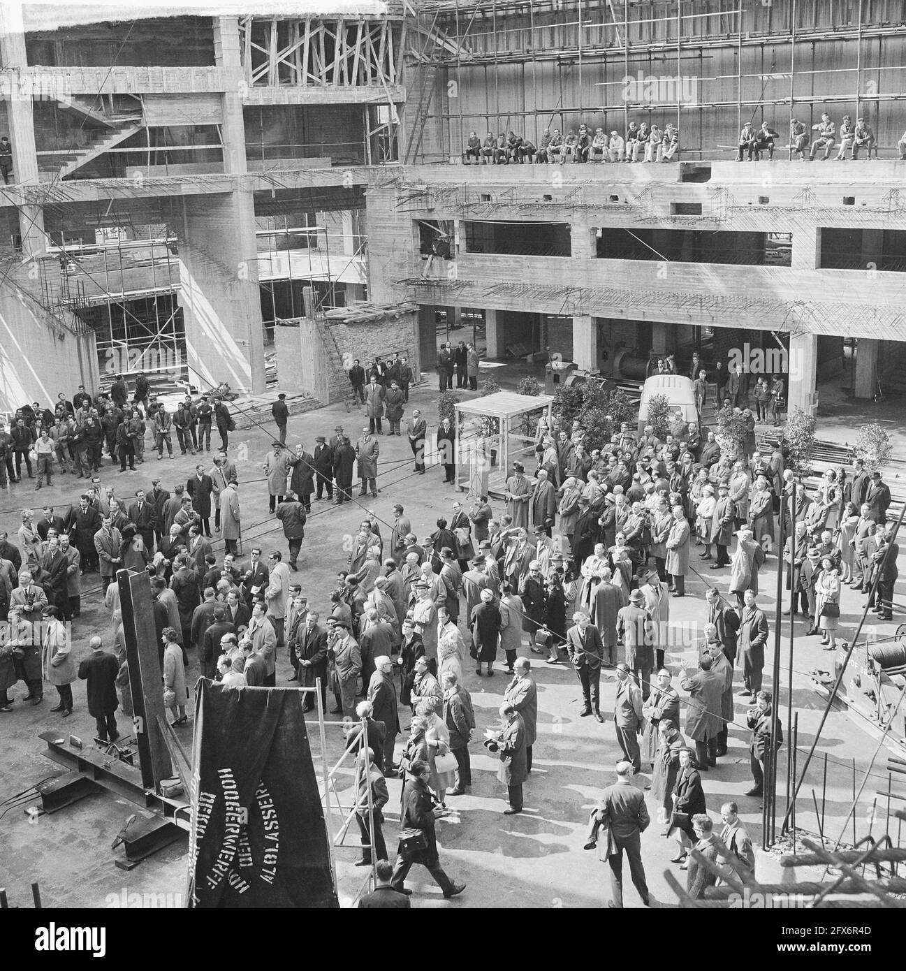 Rotterdam concert hall highest point hi-res stock photography and ...