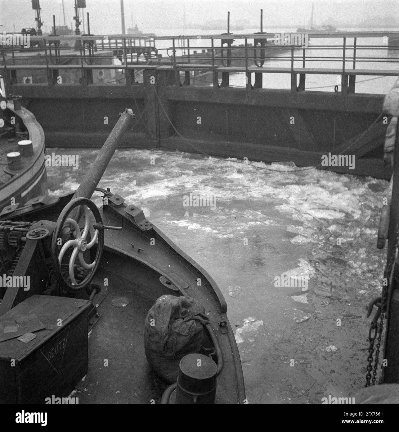 Ice formation Orange Locks, December 10, 1945, ice, locks, The ...