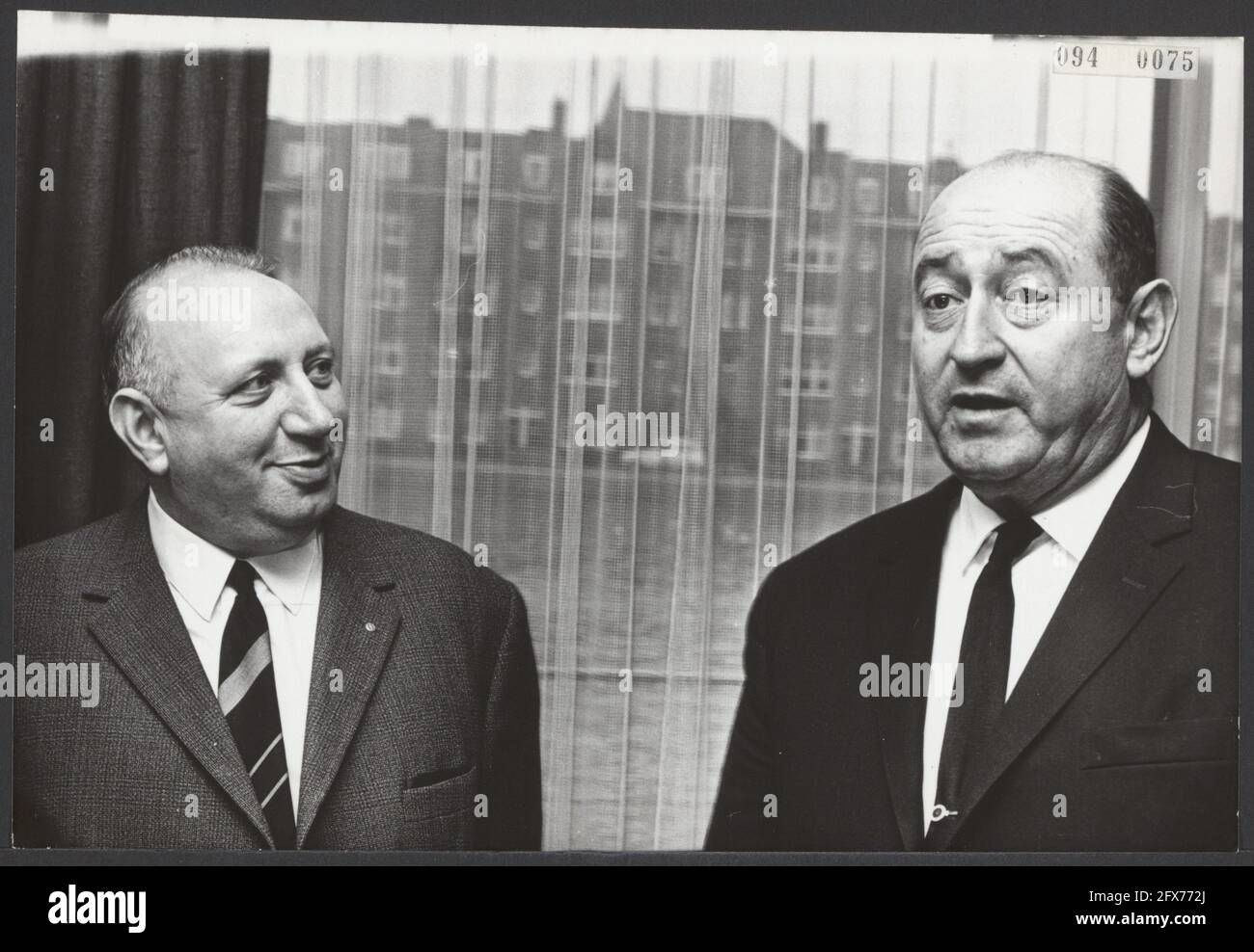 Israeli general yoffe explains hi-res stock photography and images - Alamy