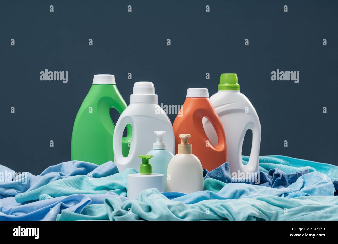 Liquid laundry detergents hi-res stock photography and images - Alamy
