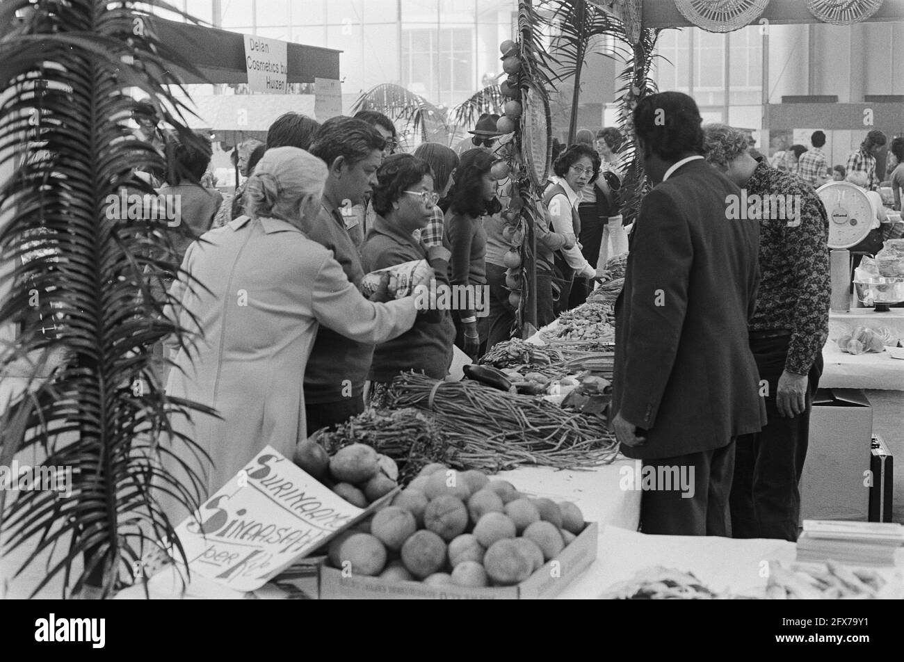 Overview pasar malam hi-res stock photography and images - Alamy