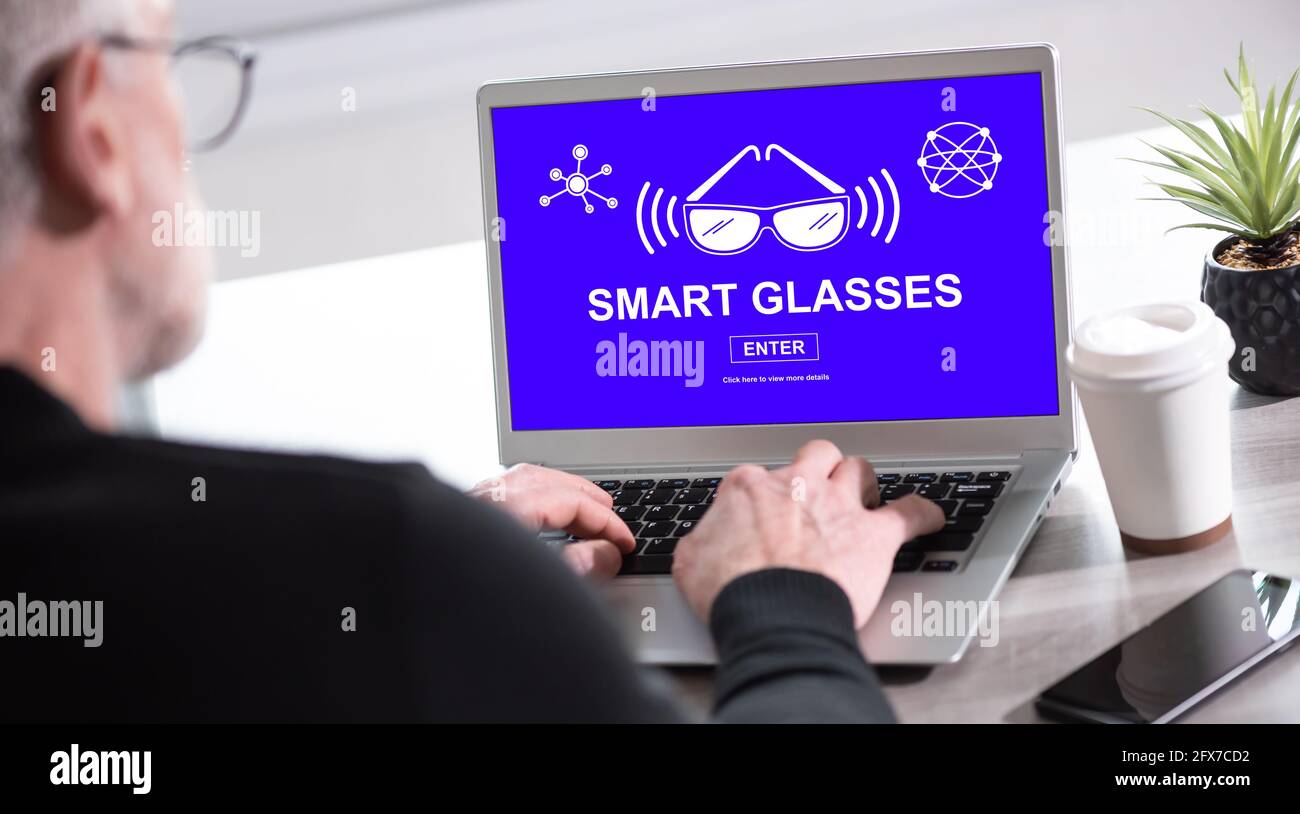 Laptop screen displaying a smart glasses concept Stock Photo - Alamy