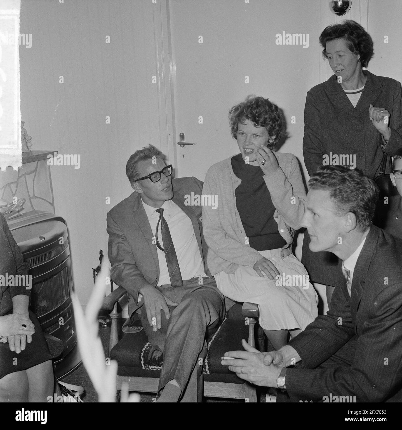 Jan Janssen (world champion) in residence Ossendrecht, crowds in his ...