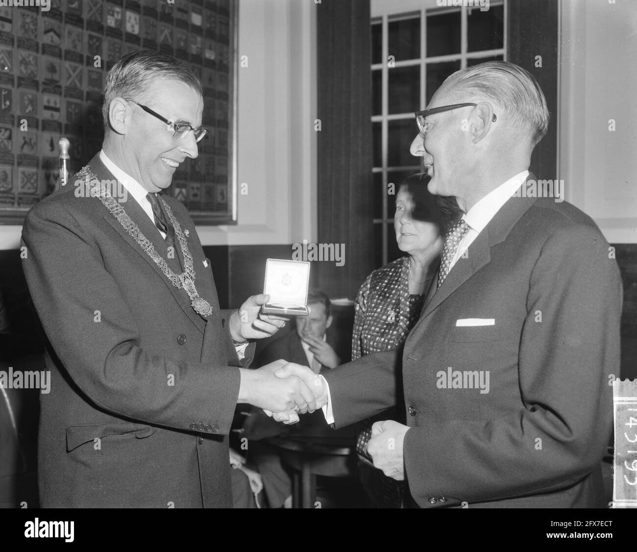 Jan Mens received silver medal from city of Amsterdam for his millionth ...