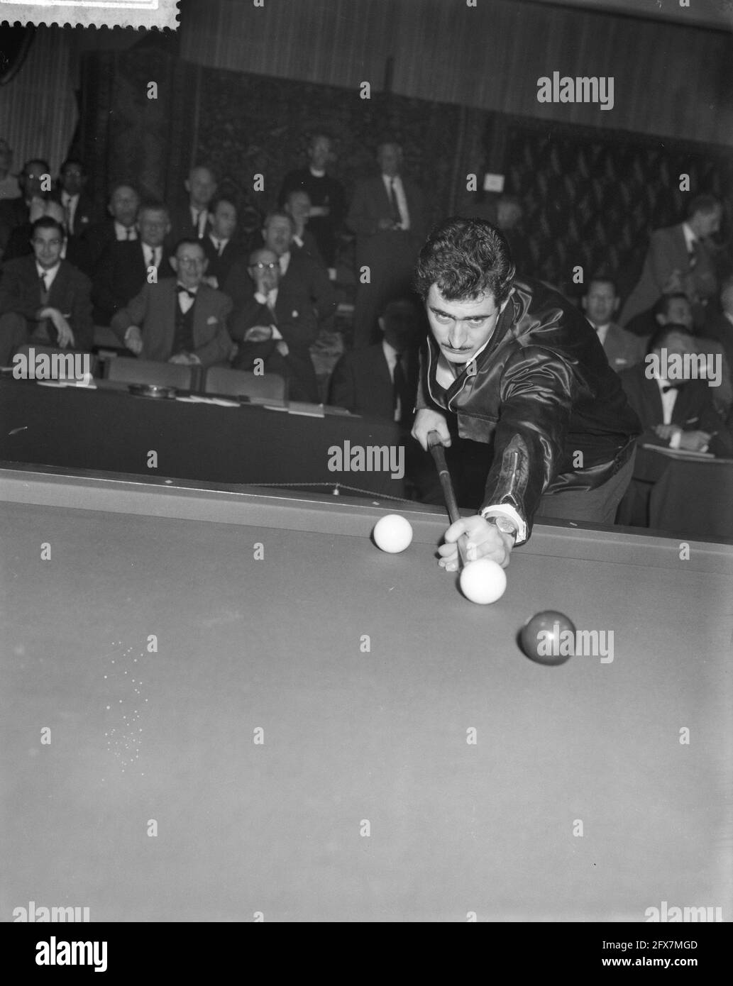 World championships billiards three bills hi-res stock photography and ...