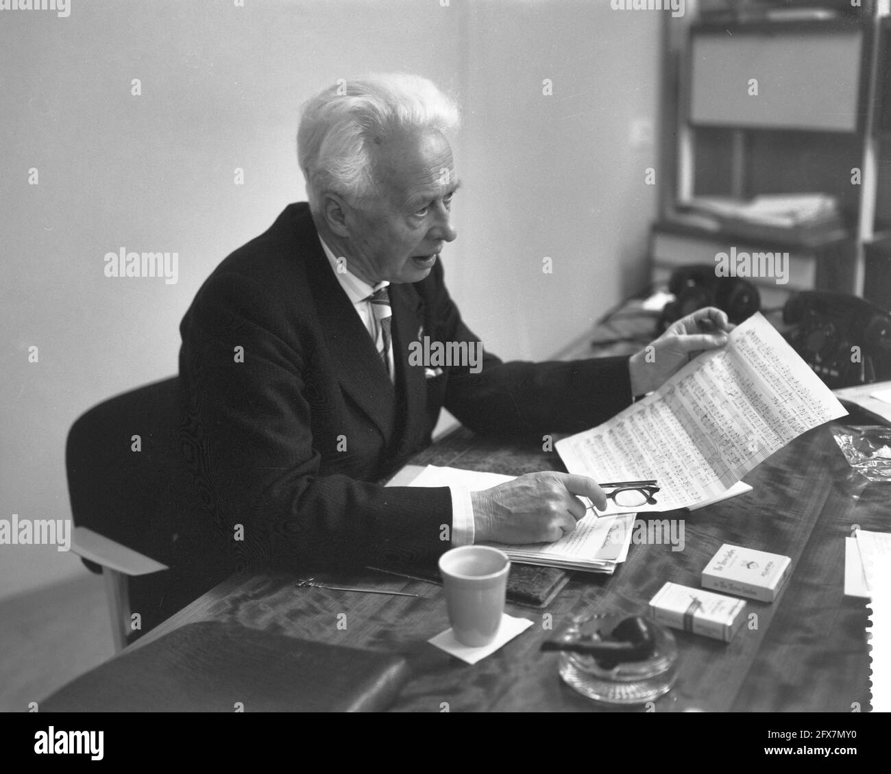 November 30 Willem Gehrels, director of the Volksmuziekschool Amsterdam ...