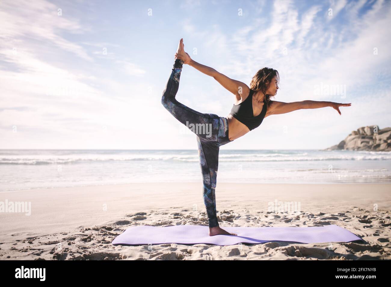 One leg outstretched hi-res stock photography and images - Alamy