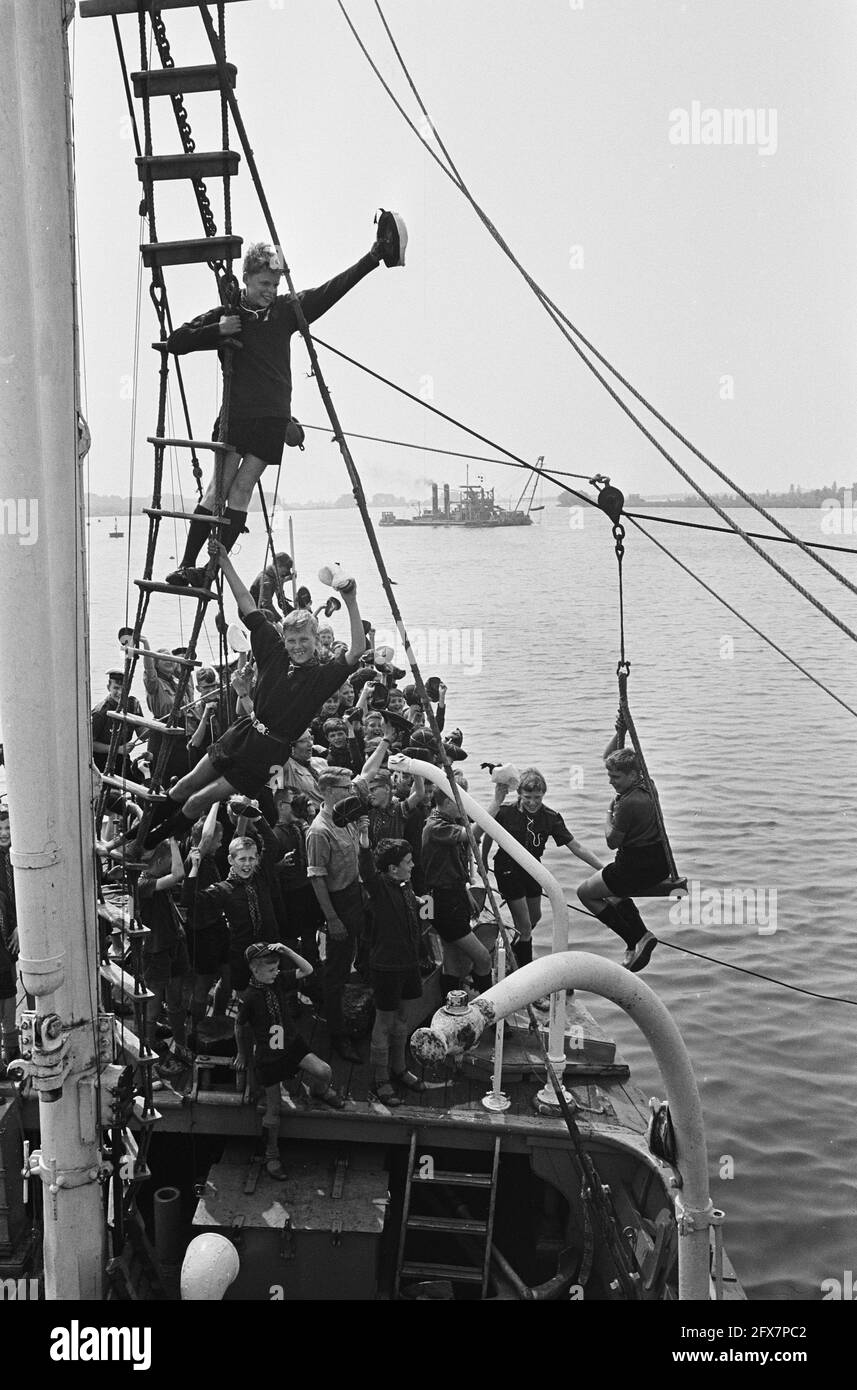 50 years of Sea Scouts. The Dunnewold Vikings from Amsterdam; one of ...