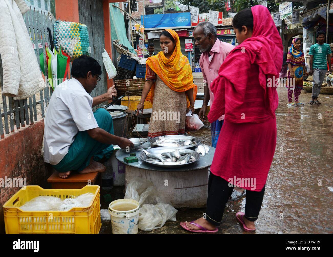 Bangladeshi fish hi-res stock photography and images - Alamy