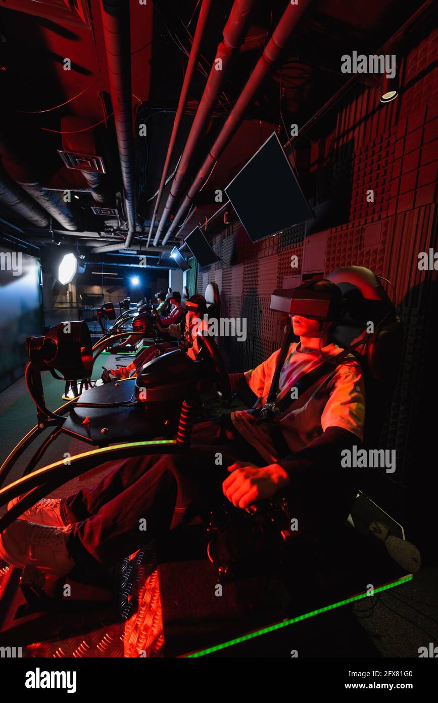 Boys and girls racing hi-res stock photography and images - Alamy