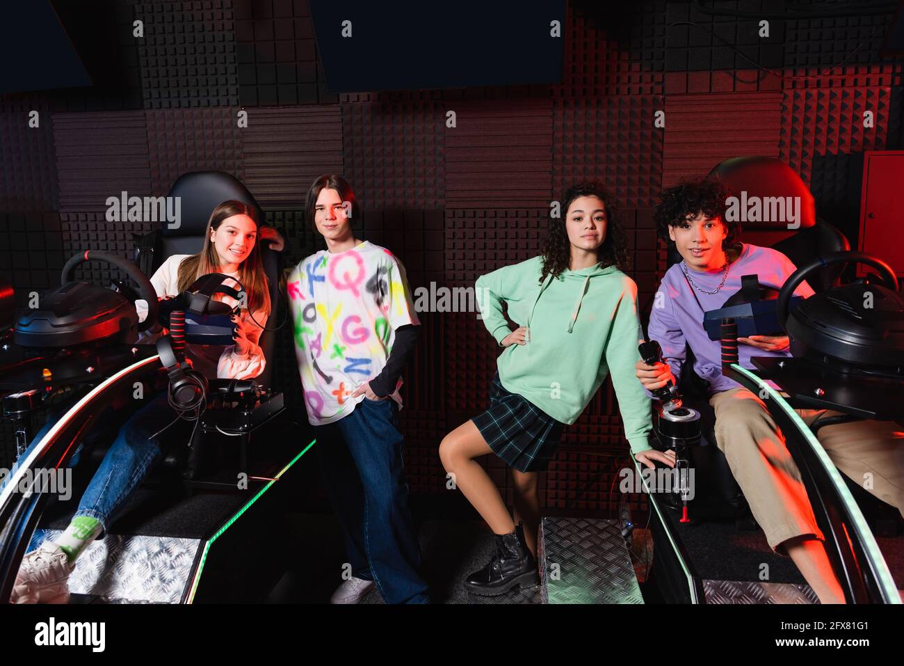 Teenagers racing hi-res stock photography and images - Alamy