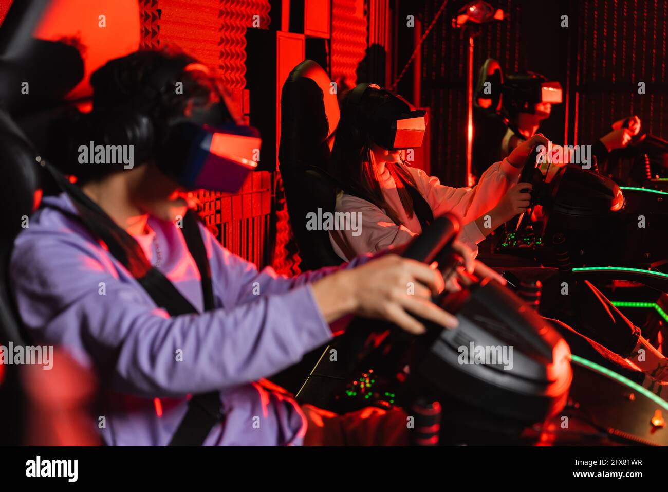 Boys and girls racing hi-res stock photography and images - Alamy