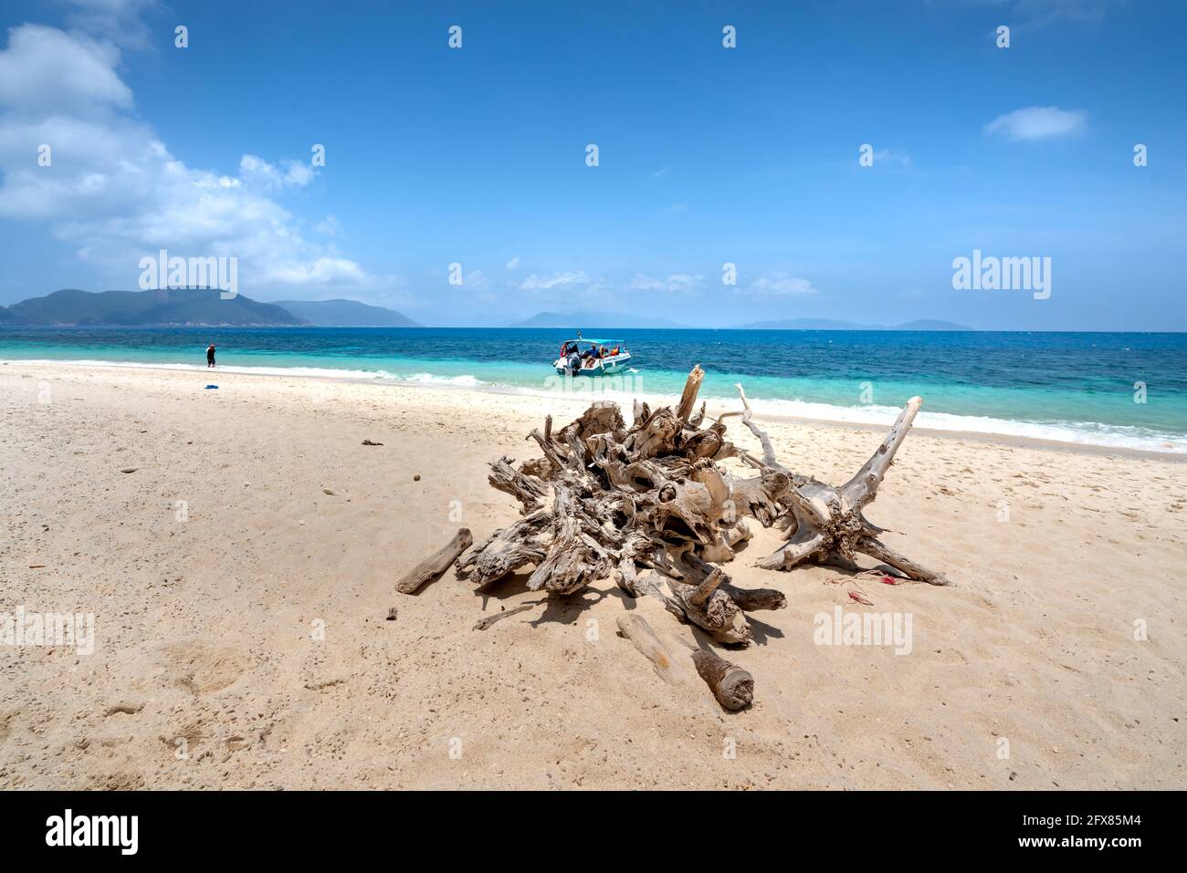 Vietnam con dao island hi-res stock photography and images - Alamy