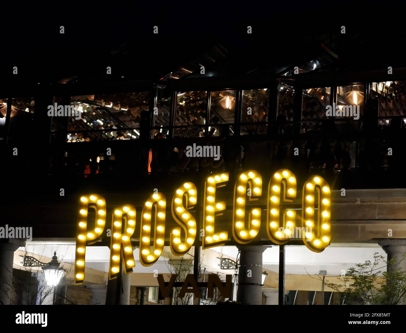 Yellow neon sign garden hi-res stock photography and images - Alamy