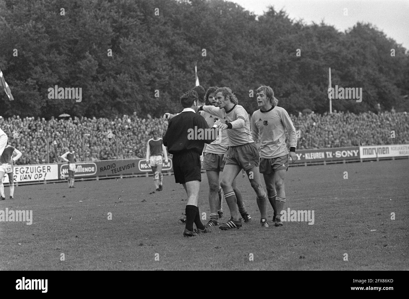 Barry hulshoff captain piet keizer hi-res stock photography and images ...