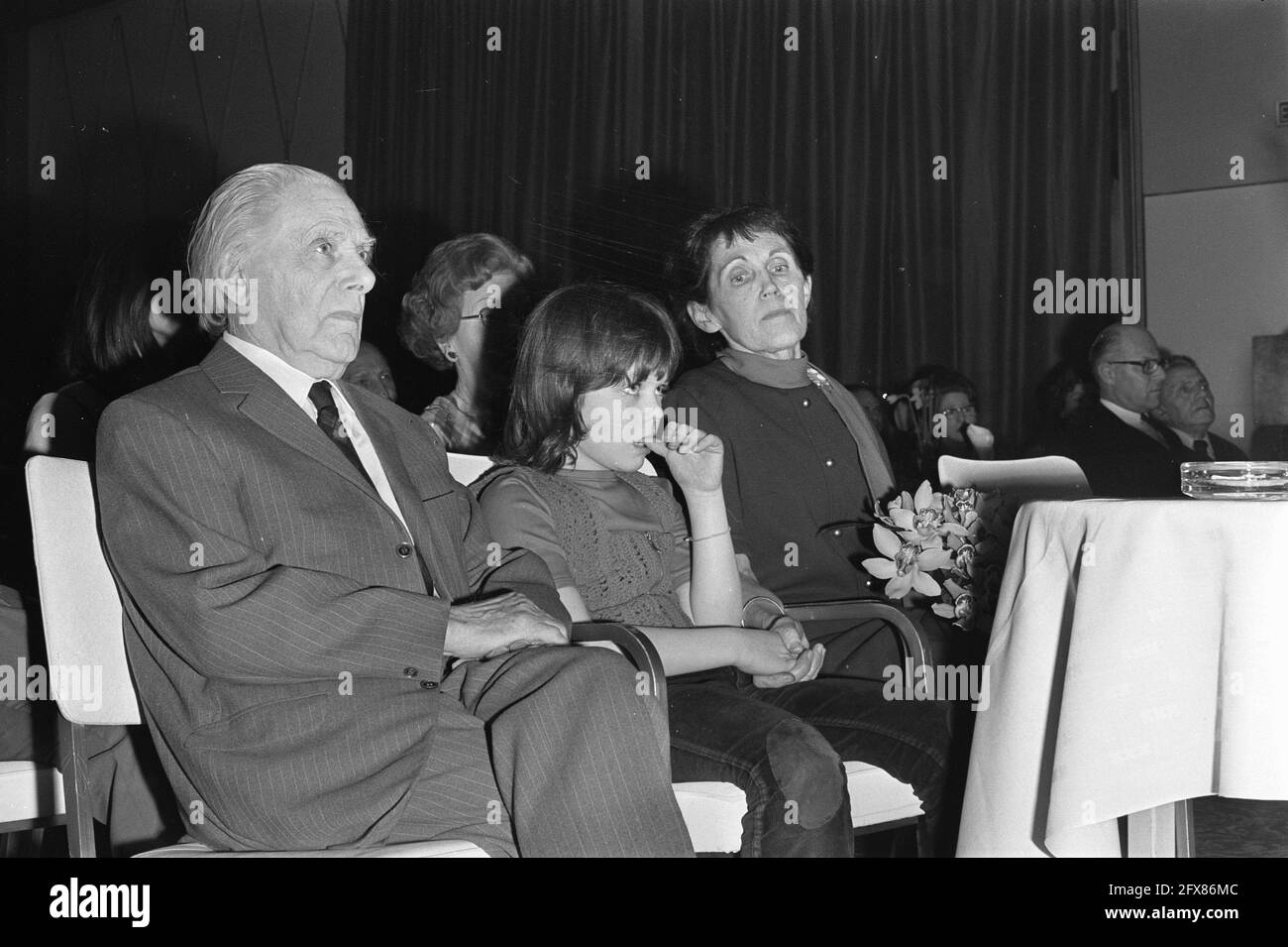 Farewell Dr. Sajet in Hiltonhotel Amsterdam; Dr. Sajet with wife and ...