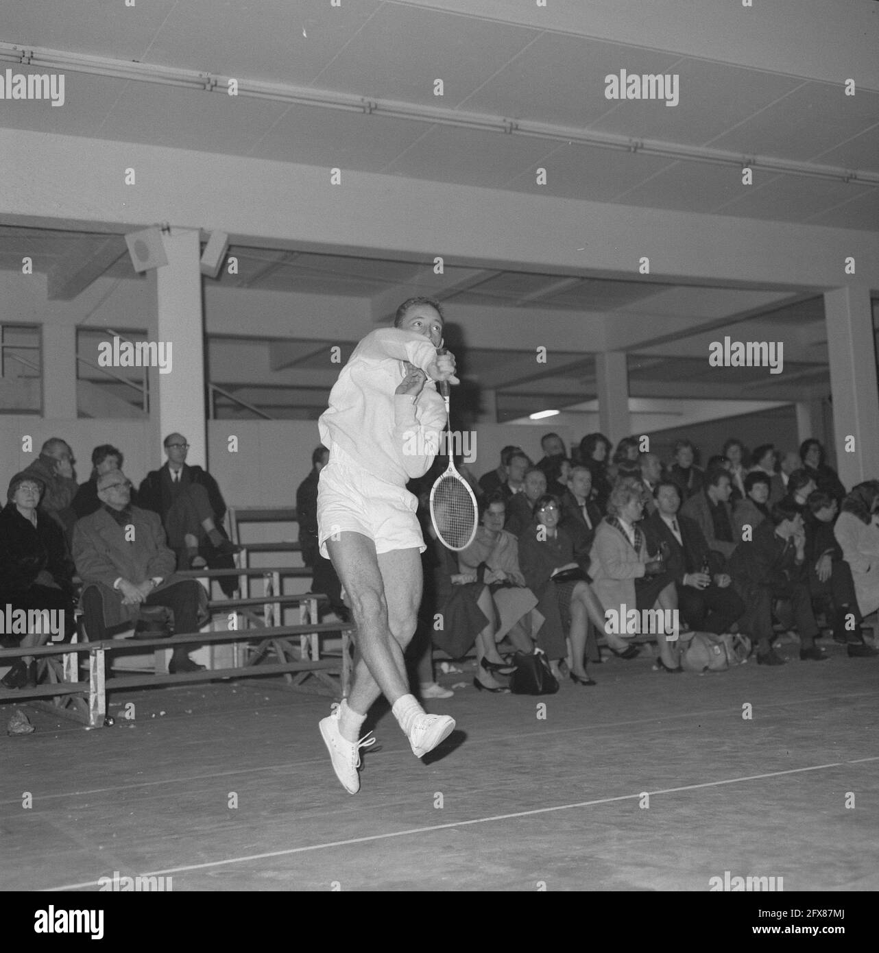 Badminton championships in Utrecht. Henk Wijs in action, December 15 ...