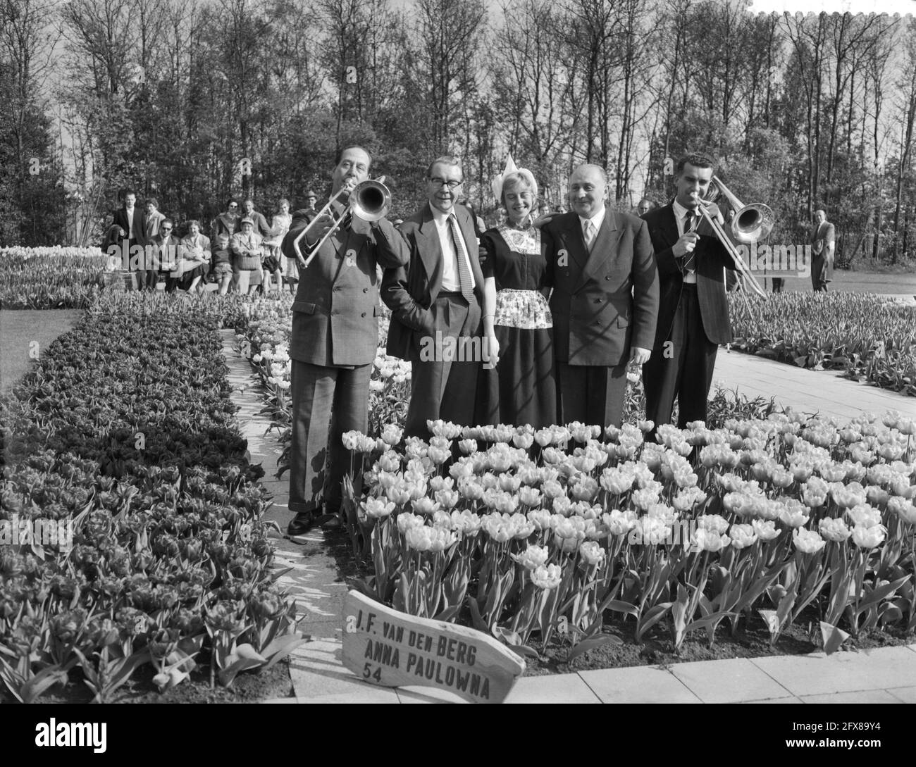 Queen bbc documentary hi-res stock photography and images - Alamy
