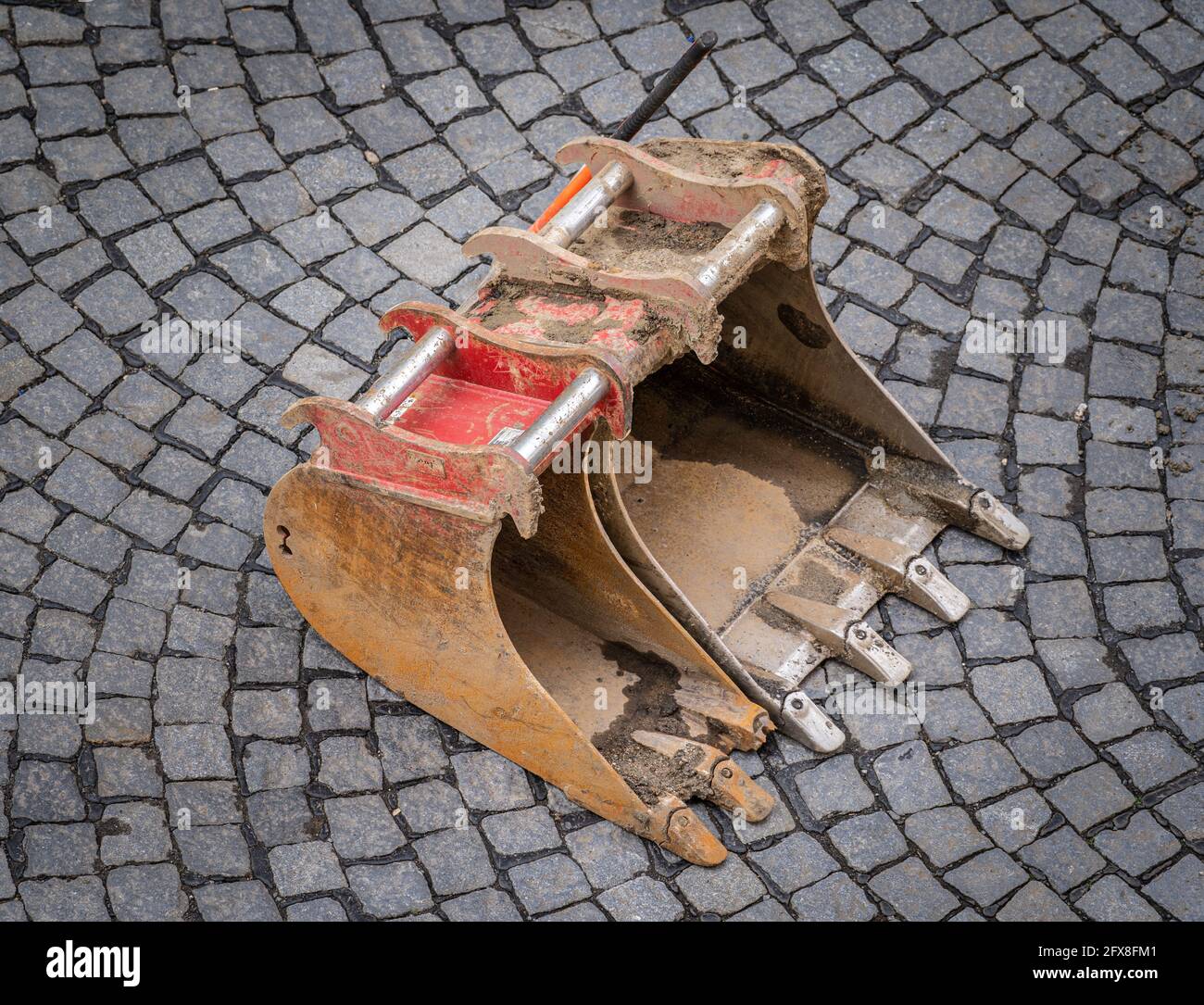 Backhoe bucket hi-res stock photography and images - Alamy
