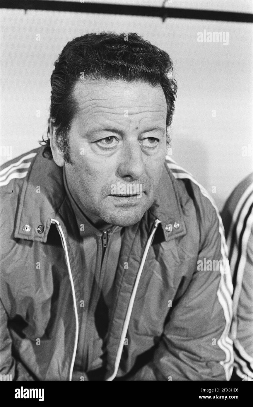 Trainer guy thijs head hi-res stock photography and images - Alamy