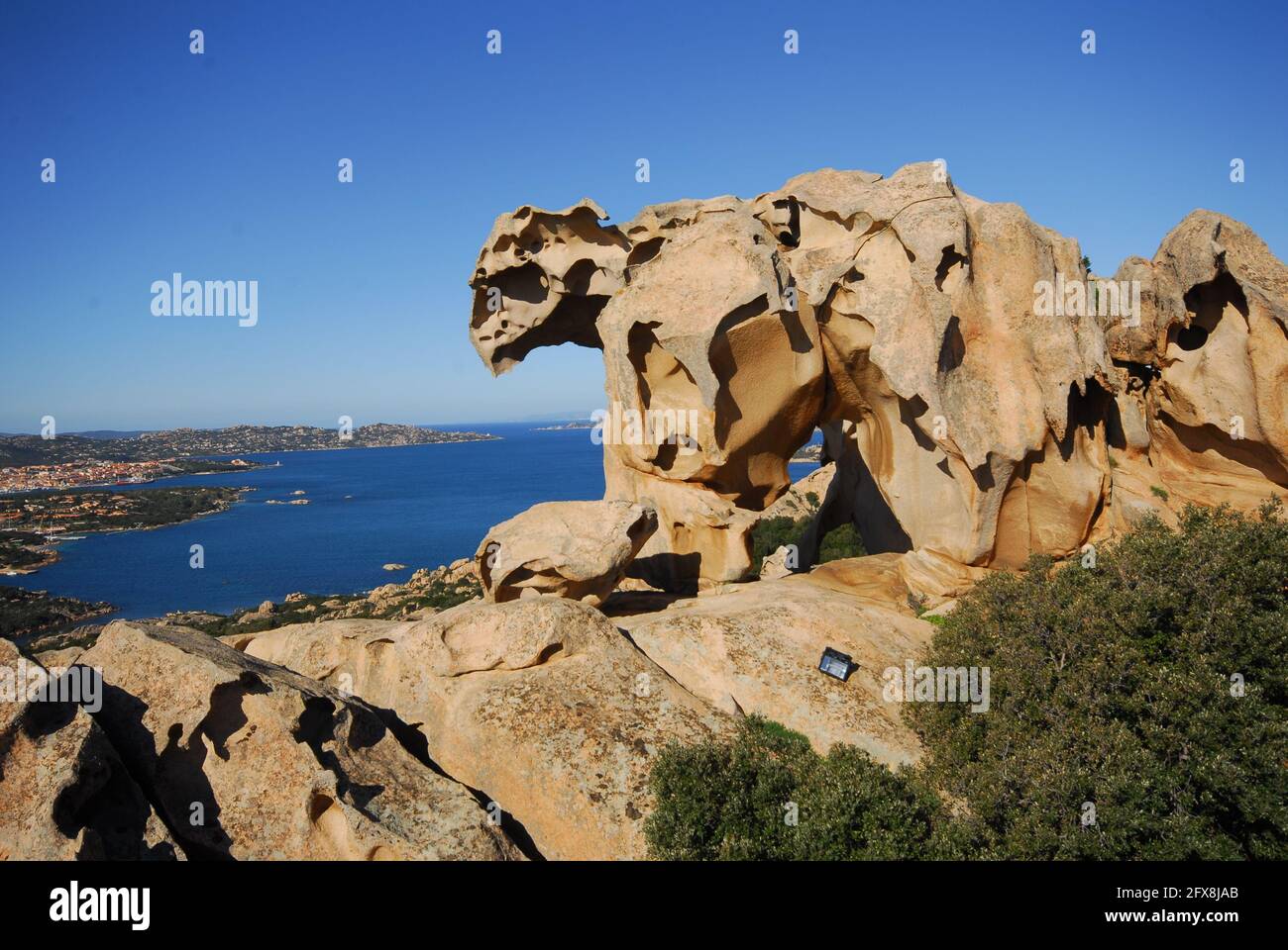 Sardegna, Roccia dell'orso Stock Photo - Alamy
