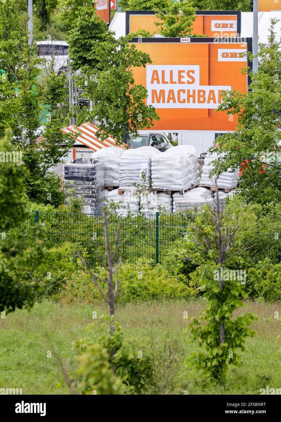 Obi lettering hi-res stock photography and images - Alamy