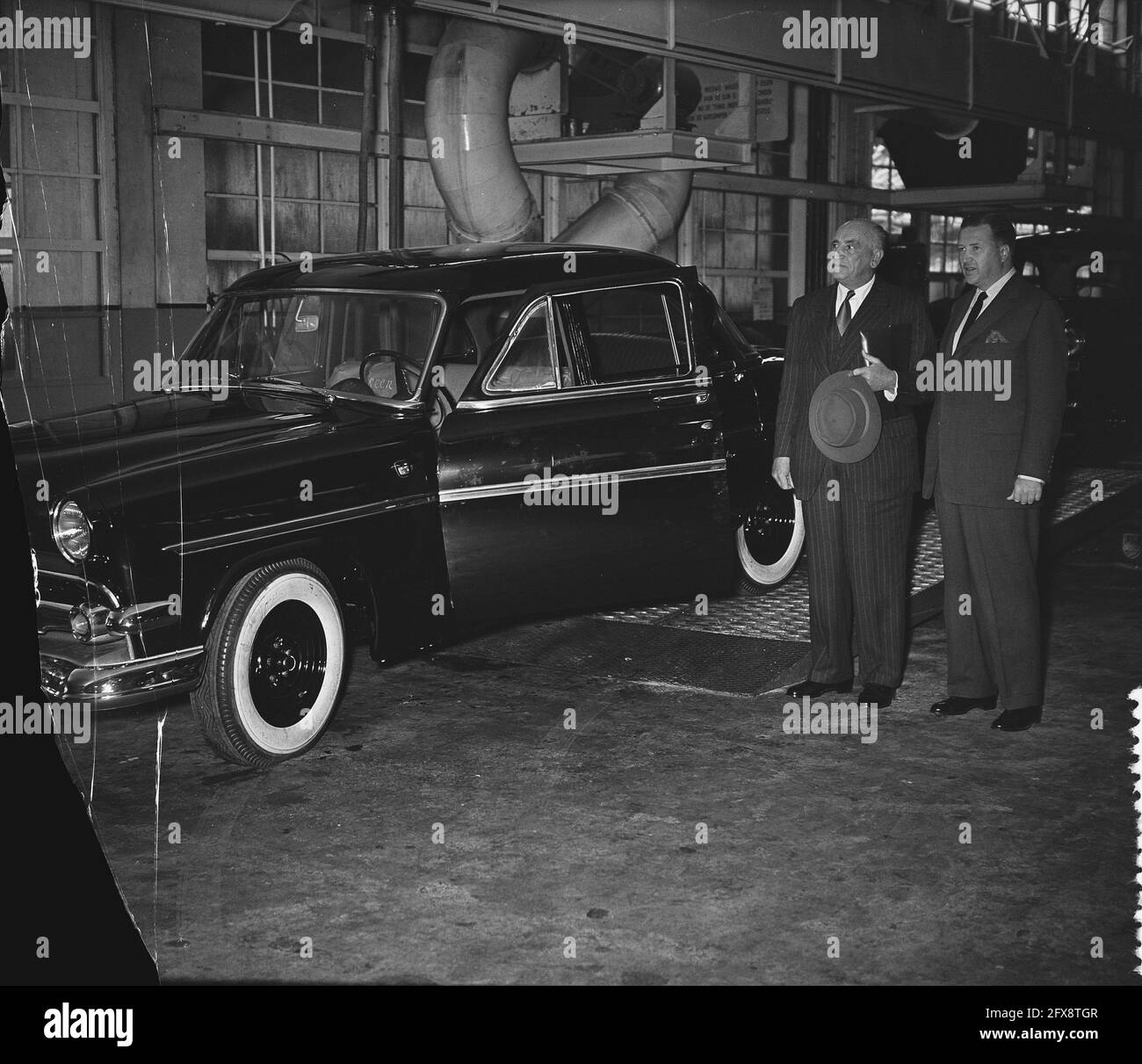 Visit Henry Ford to Ford factory in Amsterdam, June 30, 1954, visits ...
