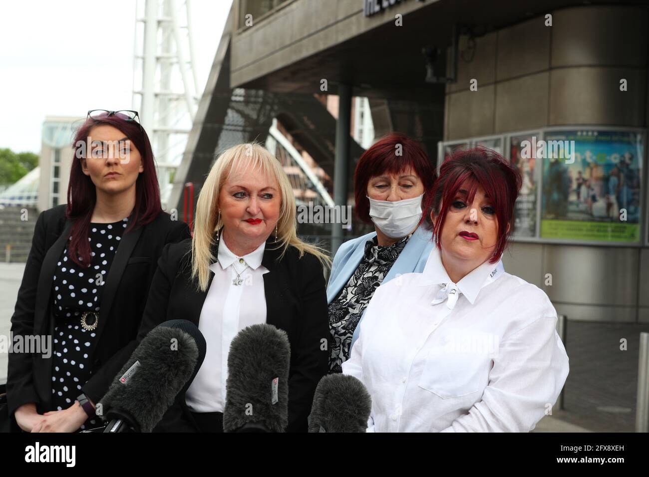 Victims 1989 hillsborough disaster hi-res stock photography and images ...