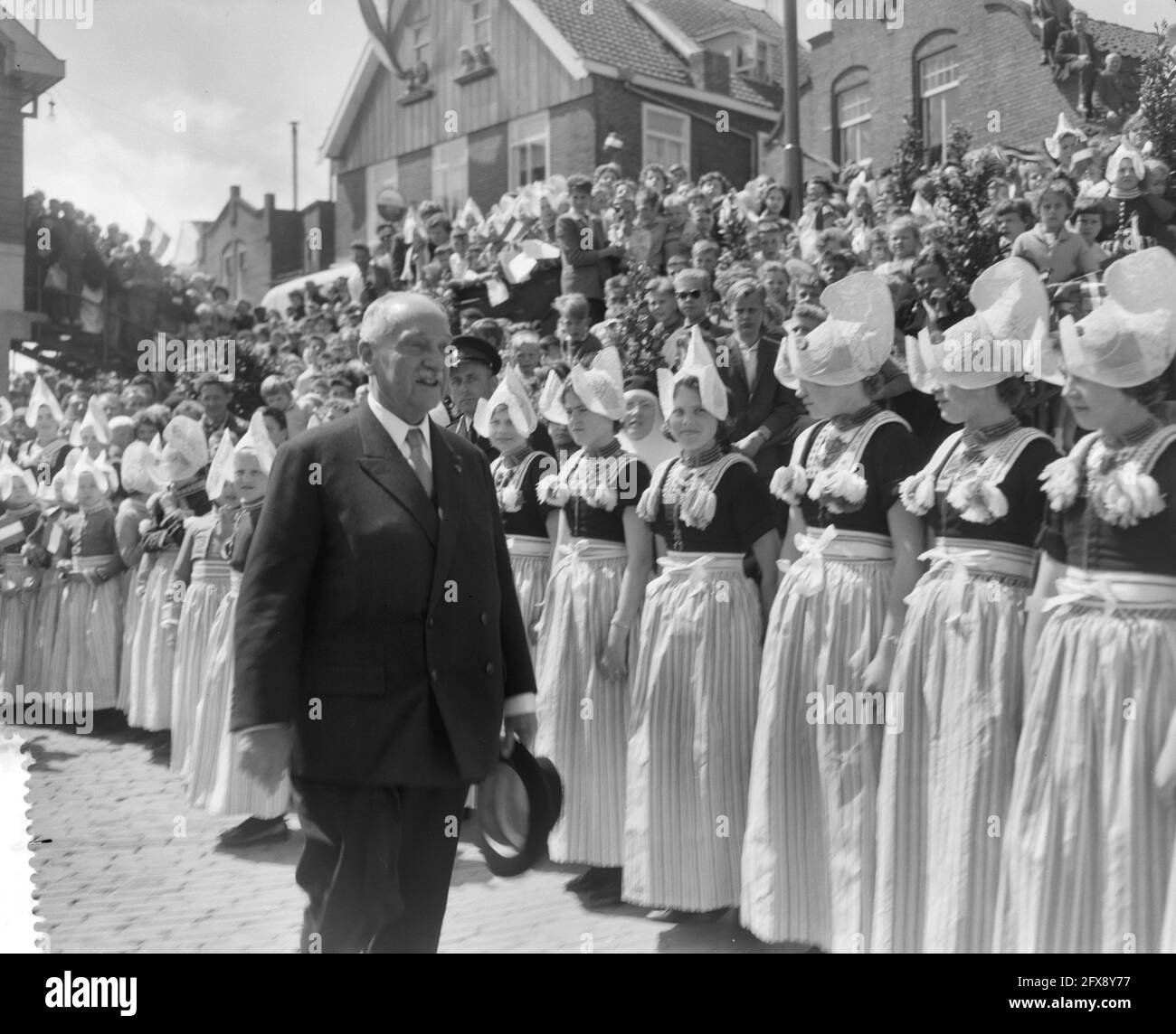 Scharf walks past volendam girls hi-res stock photography and images ...