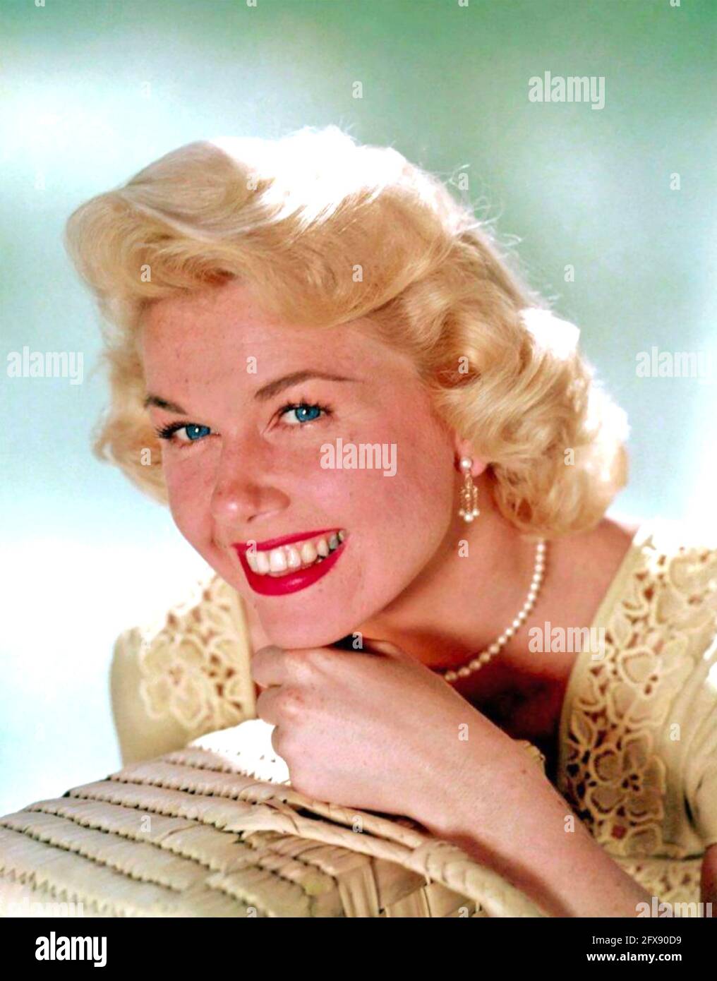 DORIS DAY (1922-2019) American film actress and singer about 1957 Stock ...