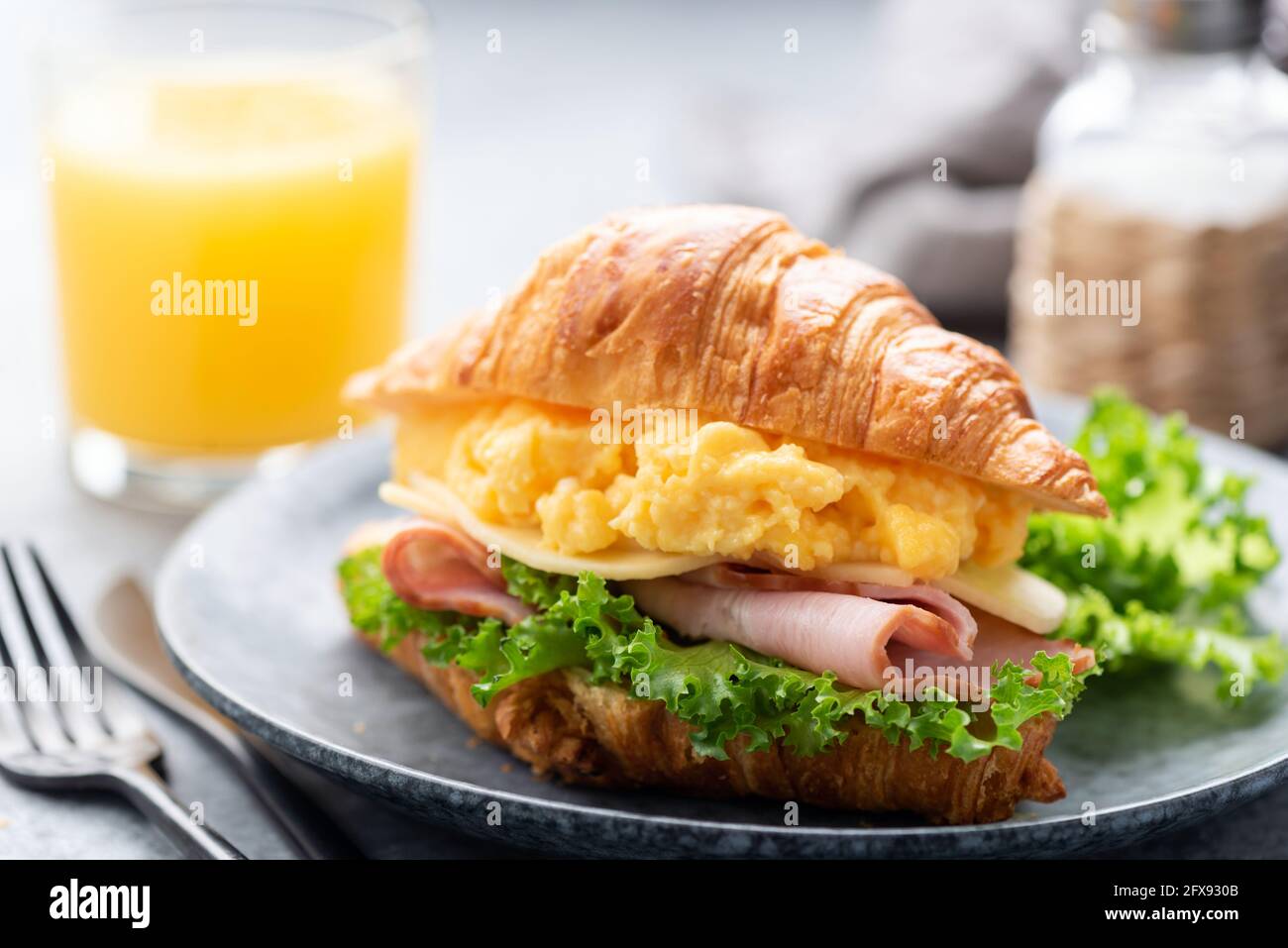 Continental breakfast cheese ham hi-res stock photography and images ...