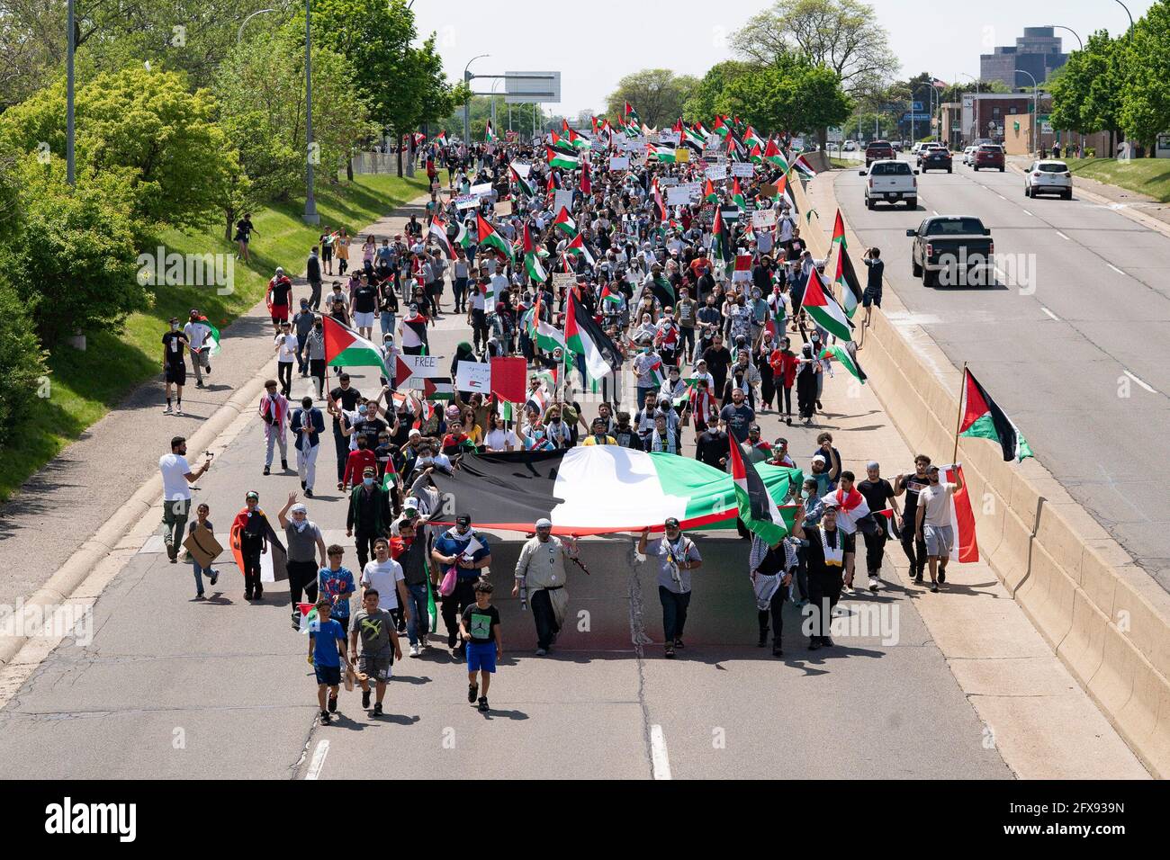 A few thousand people gathered to rally against Israeli occupation and ...